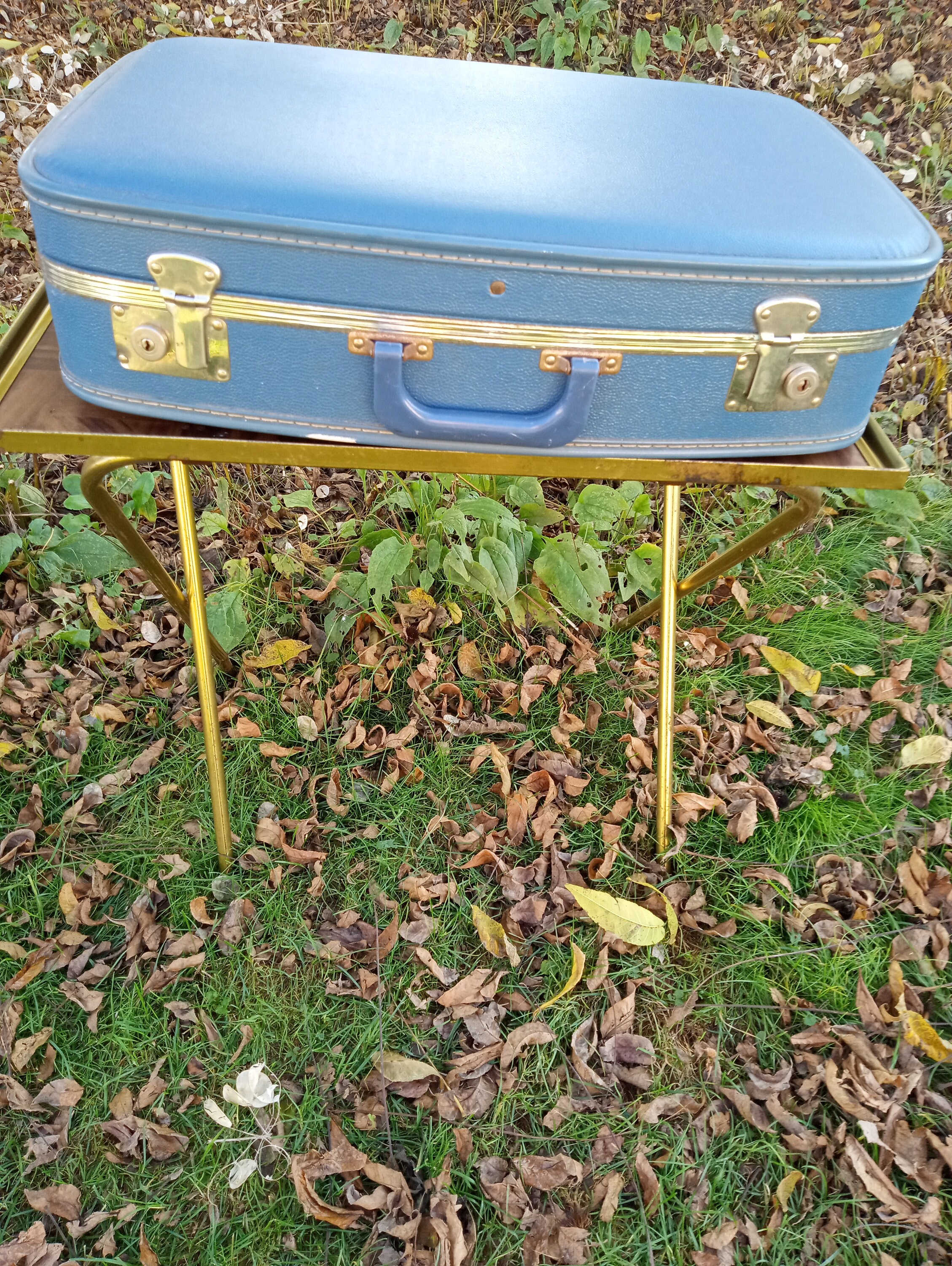True Vintage Small Blue Suitcase/luggage Hard Shell 21x15x5 No Key - Etsy