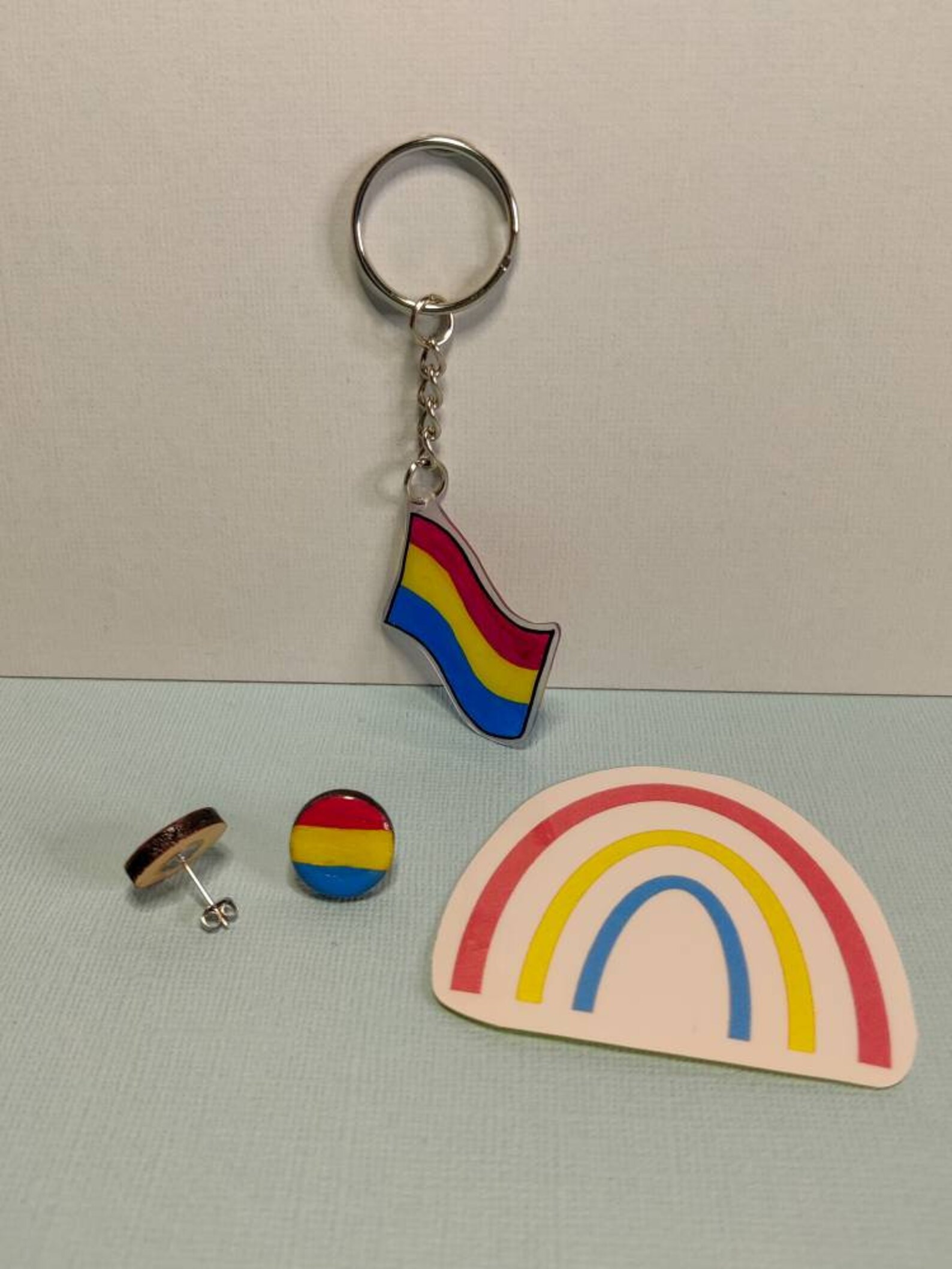 Pansexual Flag Keychain, Pride Keyrings, LGBTQ Pan Flag Set Gift Idea ...