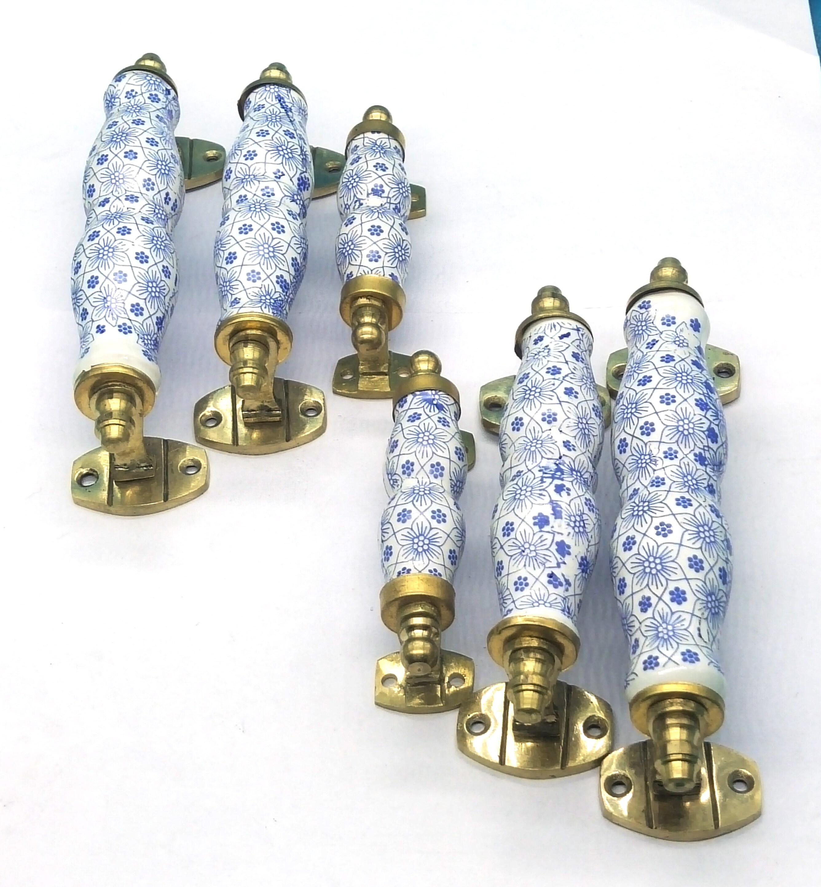 Blue and White Flower Pattern Brass Accessories Handles in Different ...