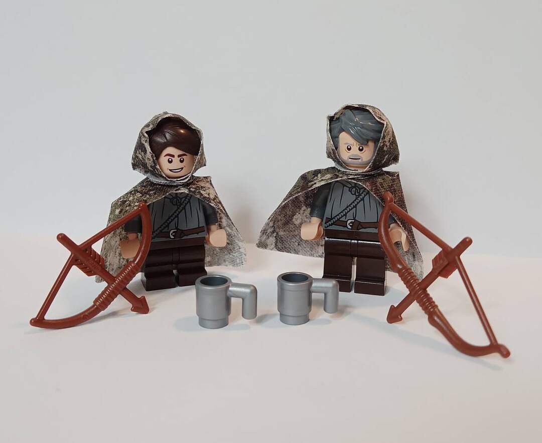 Will & Halt Ranger's Apprentice Minifigures Lot of 2 With Bows and Mugs ...