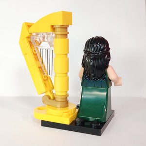 Arcanist Bard With Lute, Pipes & Coin Purse Choice of Minifigure Shaper ...