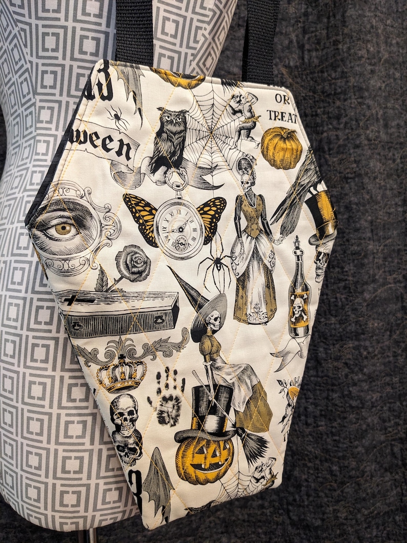 Quilted Coffin Tote, Alexander Henry Halloween Purse, Gothic Coffin ...