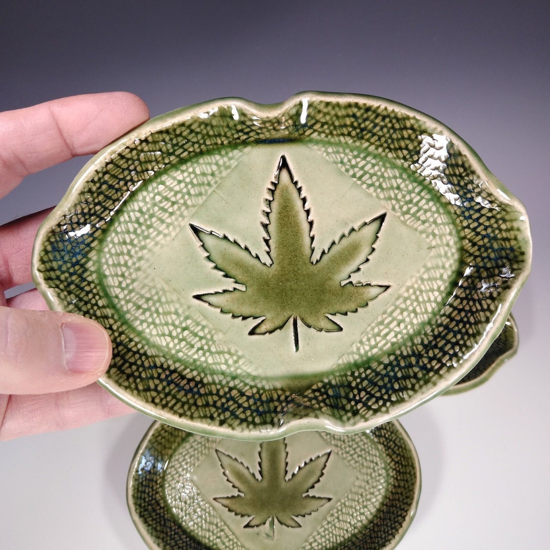 CANNABIS Marijuana-ash Tray-marijuana Plate-novelty-ceramic Dish-leaves ...