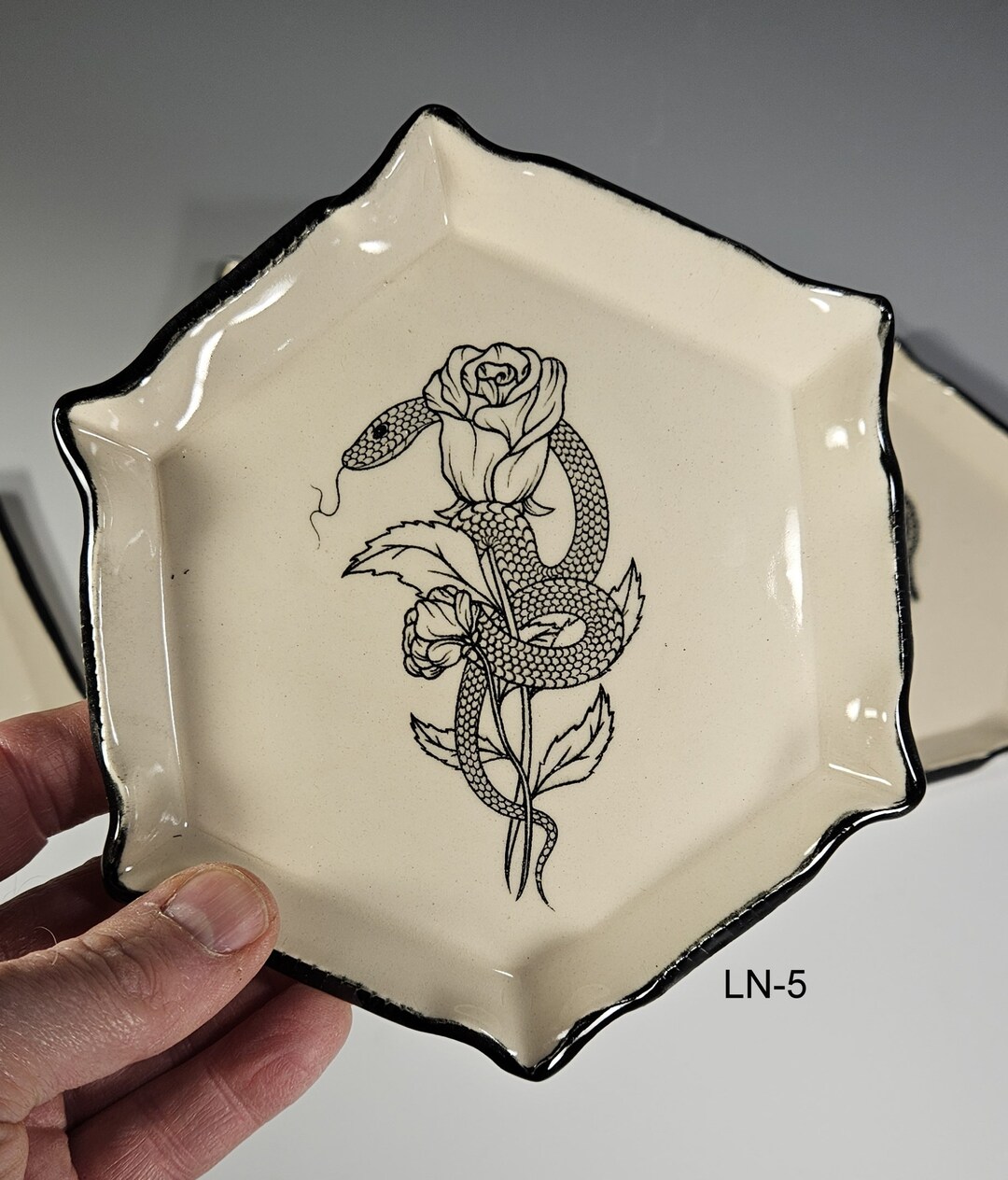 Novelty Trays-trays-ceramic Trays- Snakes-dream Catchers-ash Trays ...