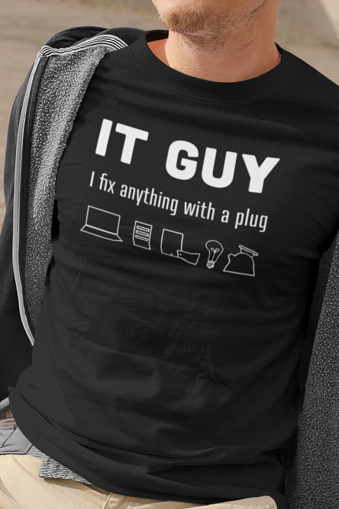 IT Guy Funny Gift - I Fix Everything With a Plug T-shirt. Great for ...