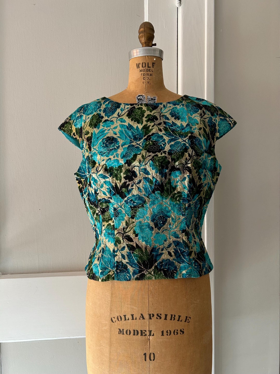 Beautiful 1960s Autumn Leaves & Flowers, Lurex Jacquard Cap Sleeve ...