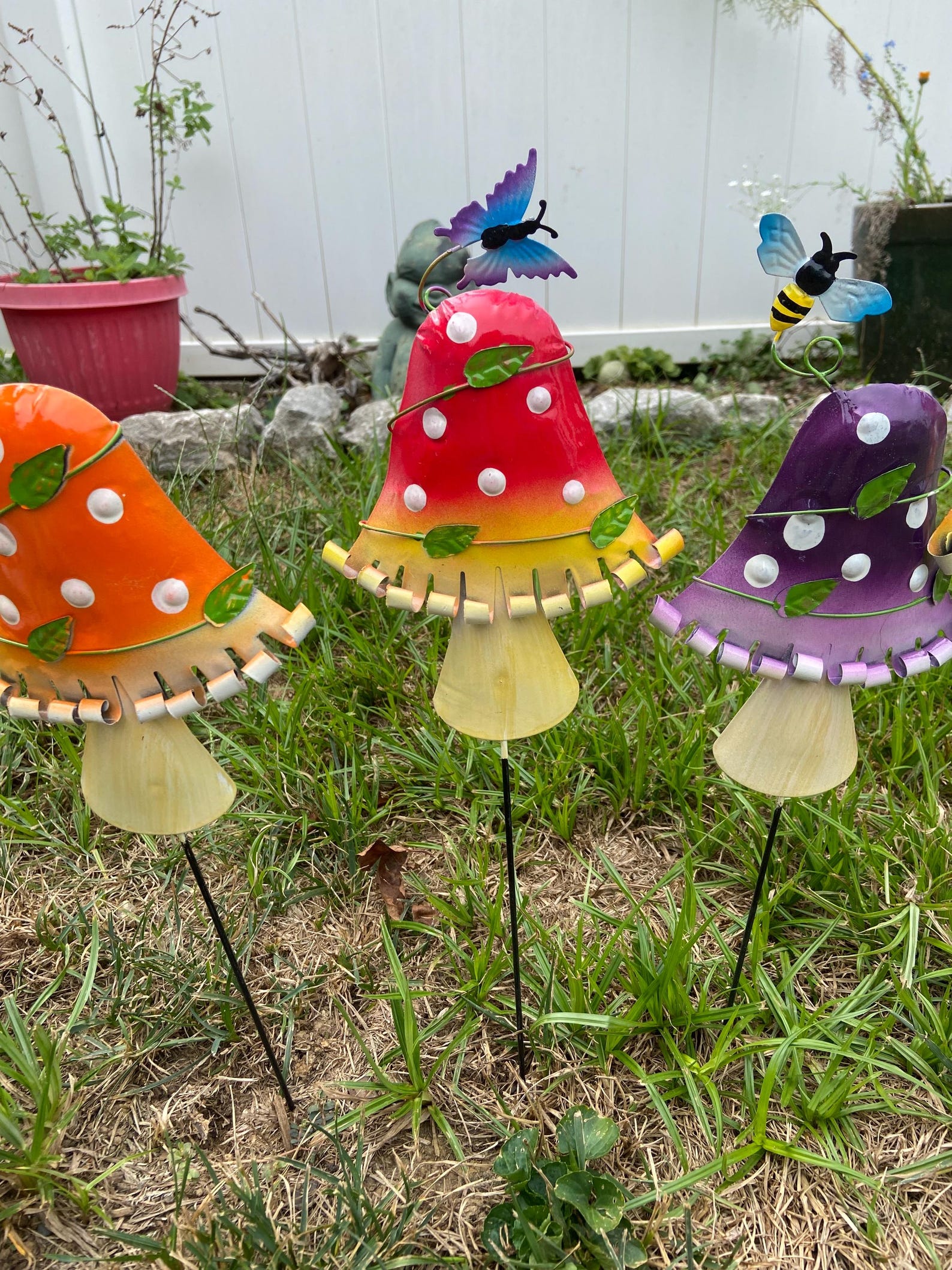 5 Colored Metal Mushroom Garden Stakes - Etsy