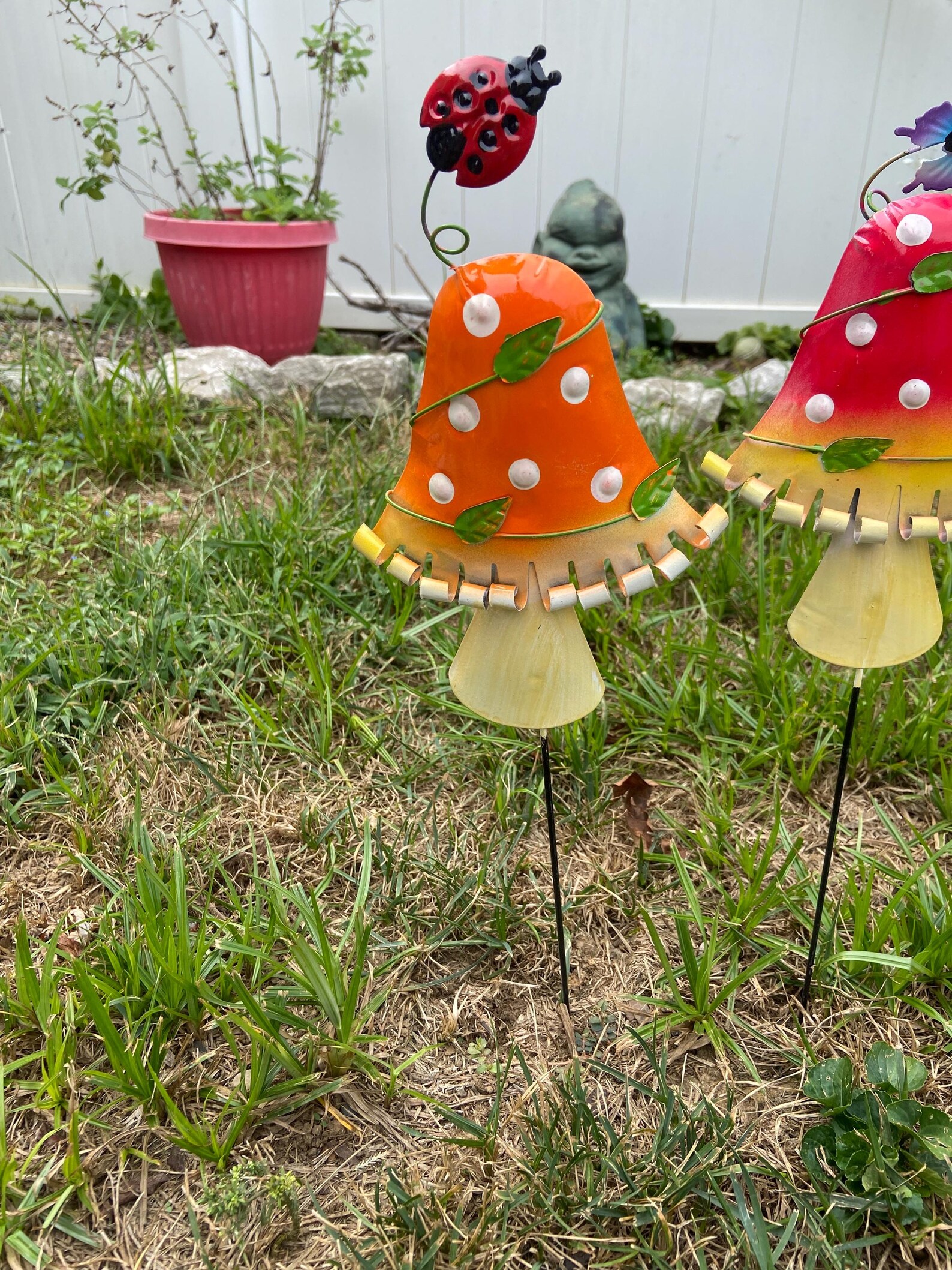 5 Colored Metal Mushroom Garden Stakes - Etsy