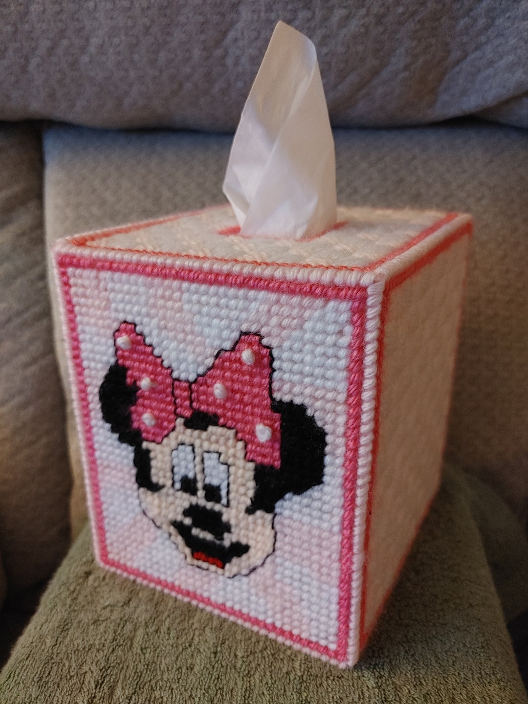 Disney - Minnie Mouse Tissue Box Cover - Etsy