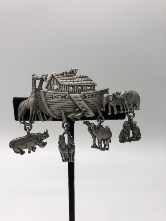 Vintage JJ Noah’s Ark Pin - Gem