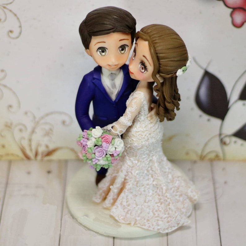 Custom Bride and Groom Cake Topper Bride and Groom Gift - Etsy