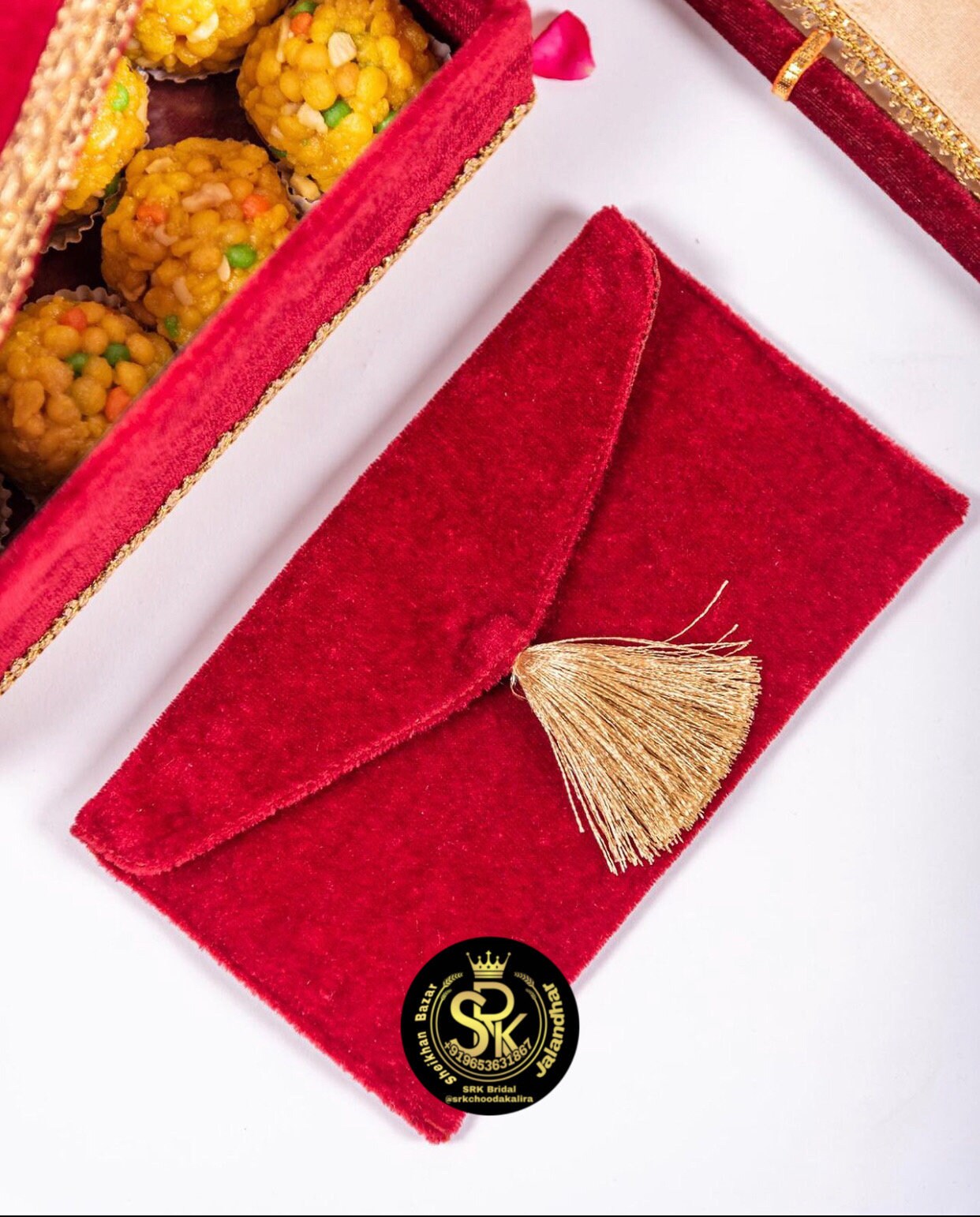 Sahi Chithi & Lagan Patrika Mithai Box Saghun Envelope in Wedding Doli ...