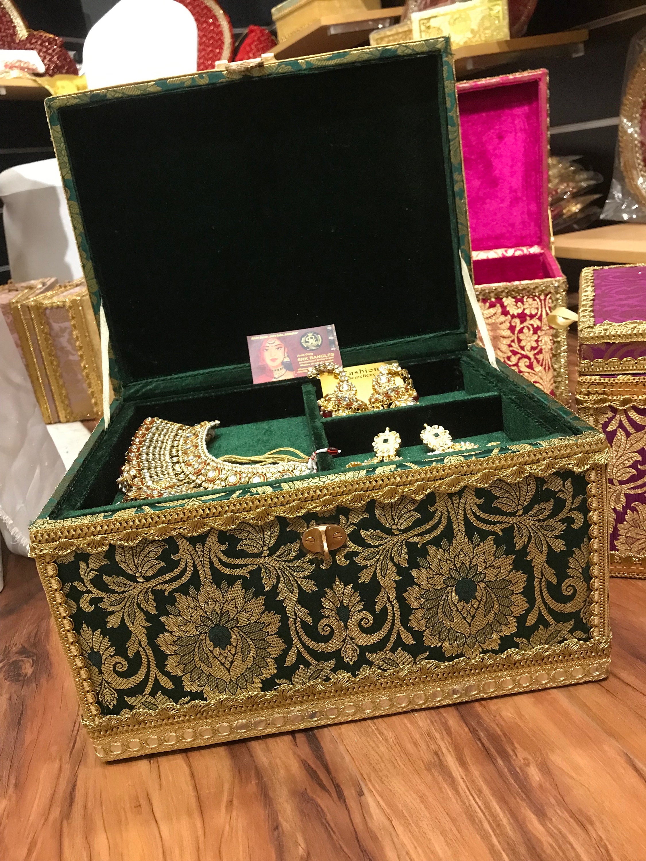 Makeup Box Bridal Vanty in Hot Pink vanity Case Jewelry Box Trousseau Essentials by Srk Etsy UK