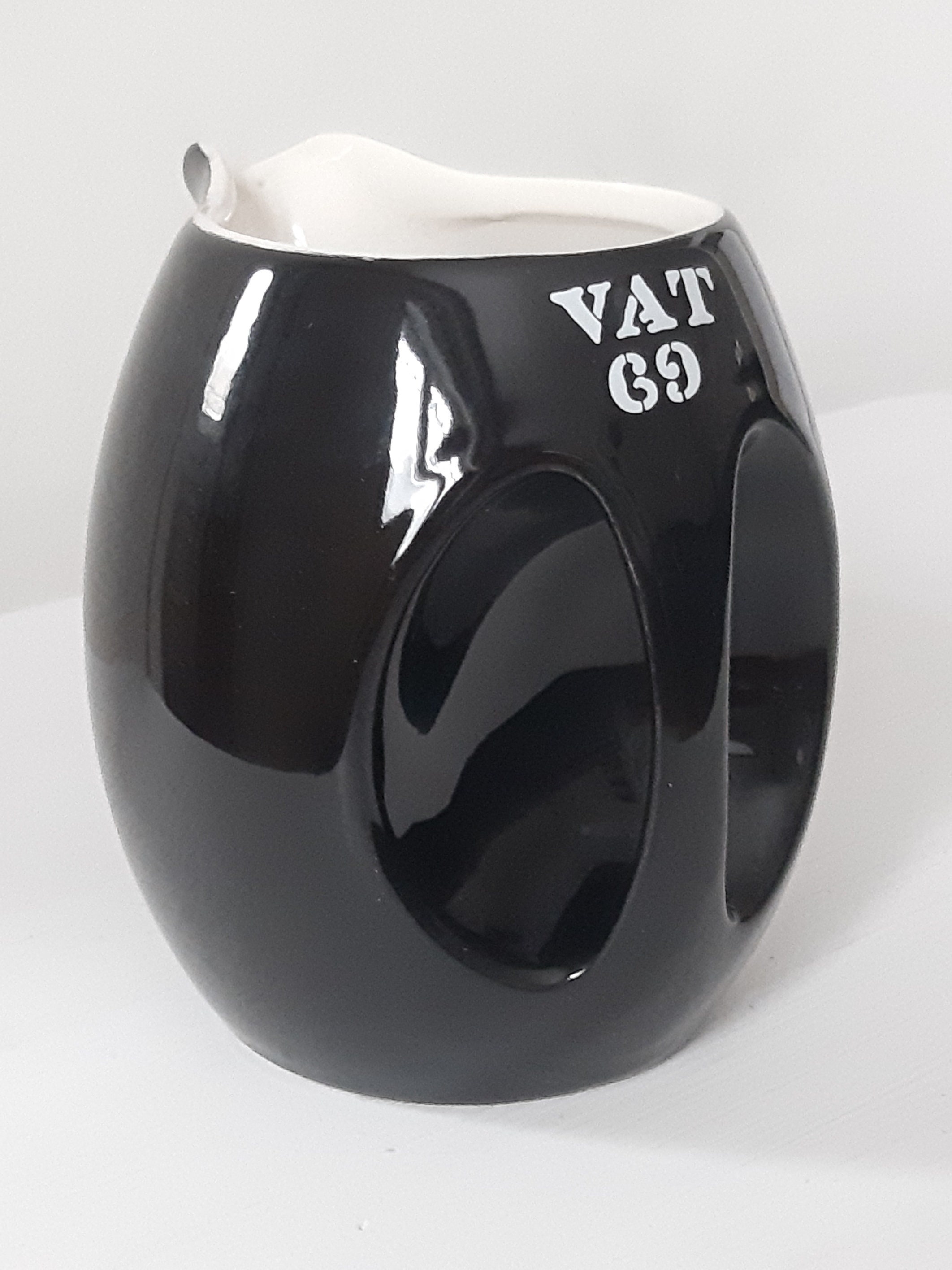 Vintage Wade Pottery VAT 69 Scotch Whisky Water Jug - Etsy Denmark