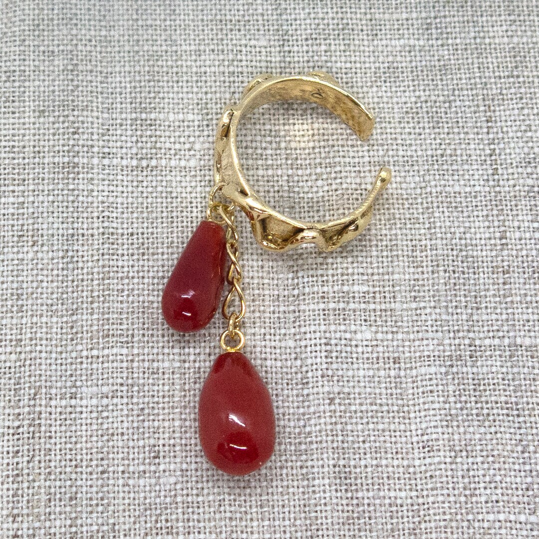 Ear Cuff Oxblood Natural Genuine Precious Red Coral K18 Ear Cuff • One ...