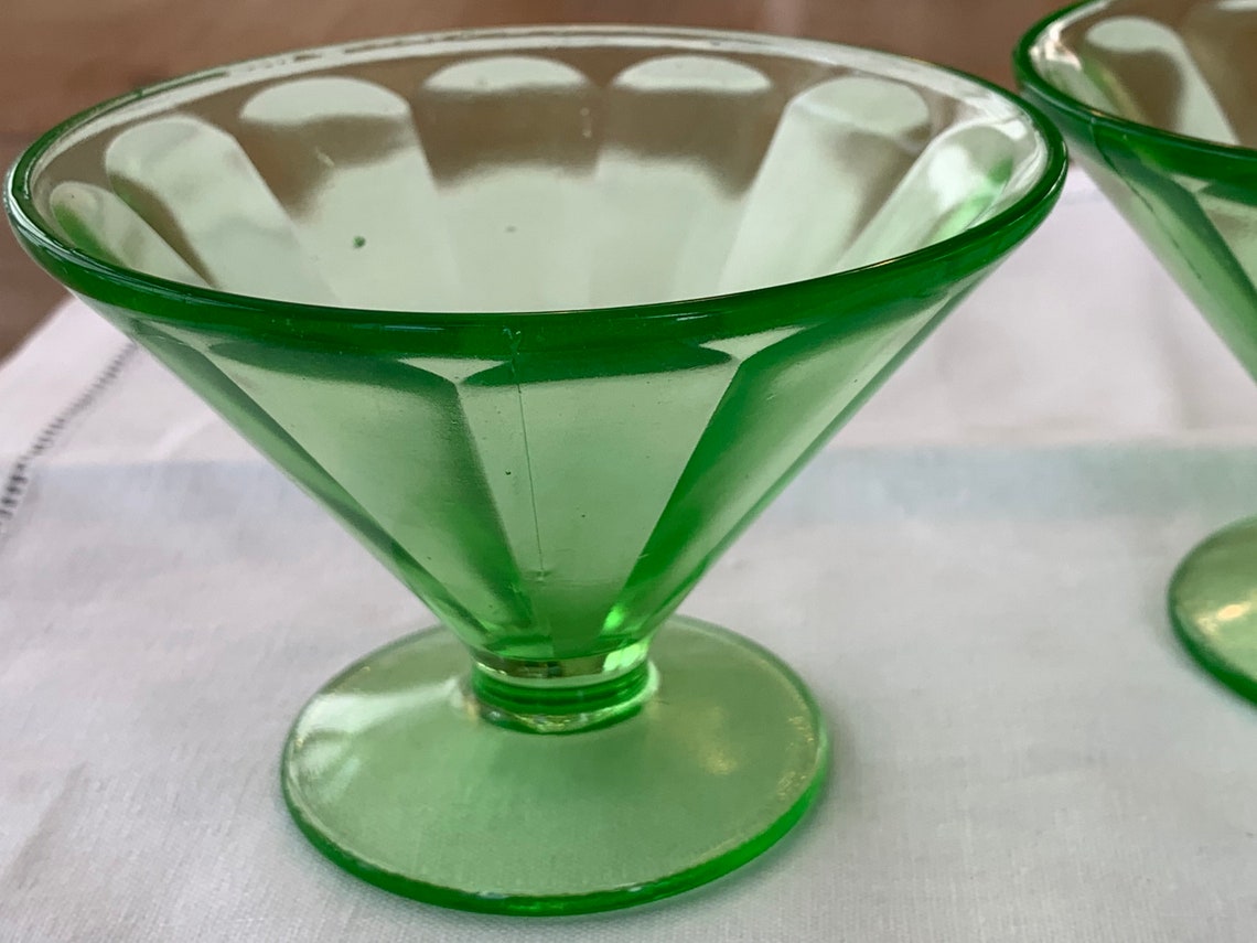 Green Uranium Glass Federal green Depression glass Vaseline | Etsy