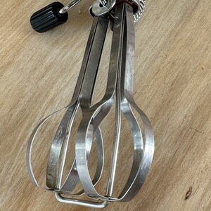 Vintage Androck Egg Beater Hand Mixer Rotary Beater Black Bakelite ...