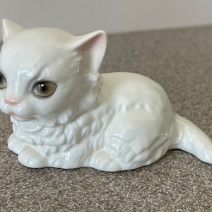 Goebel Cat Figurine White Persian German Porcelain Cat Goebel Kitten ...