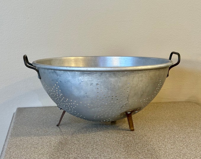 Vintage Seven Star Colander 3 Feet No Handles, Vintage Colander With ...