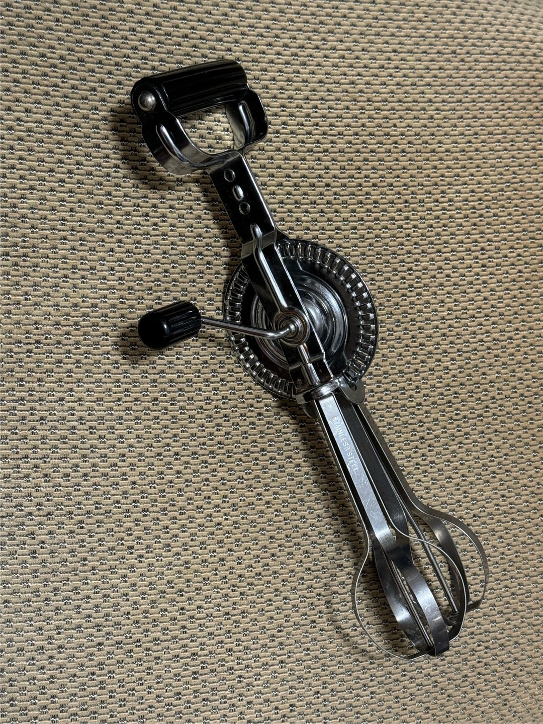Vintage Androck Egg Beater Hand Mixer Rotary Beater Black Bakelite ...