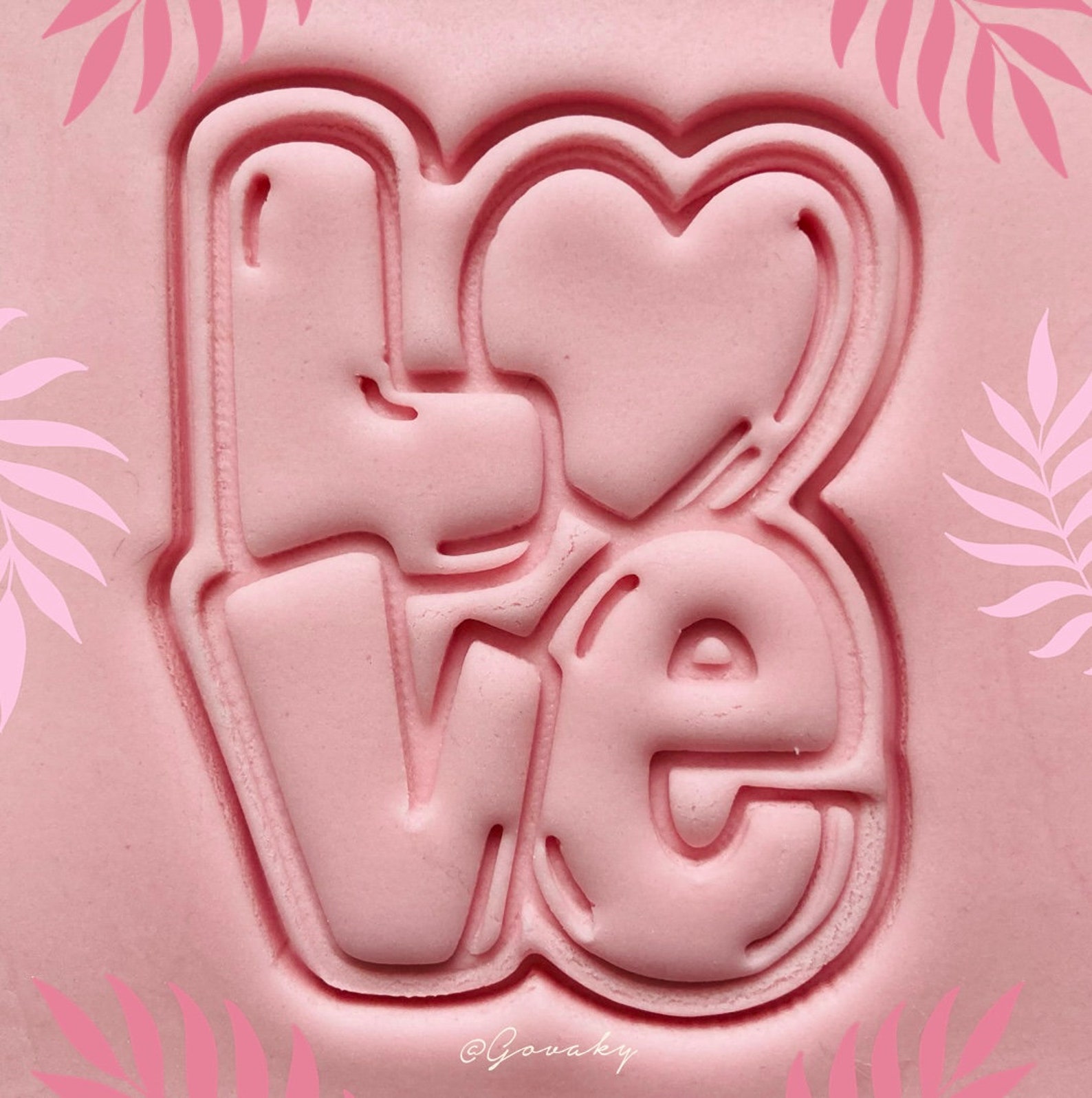 LOVE in BUBBLE LETTERS Valentine's Day cookie Cutter - Etsy UK