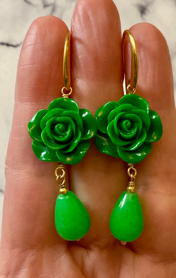 Vintage BAKELITE FLOWER BRIOLETTE Drop Green Jade Gol… - Gem
