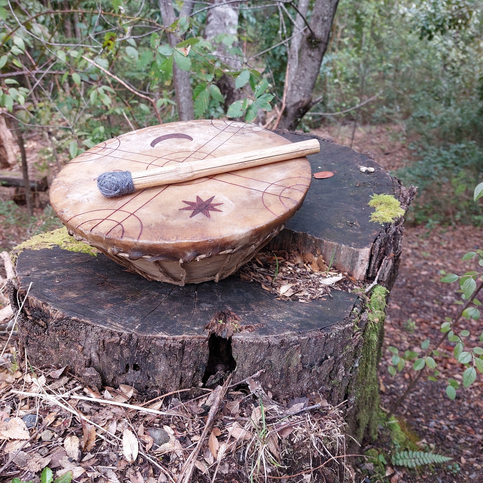 Mapuche Ceremonial Kultrún Drum, 30cm in Diameter, Handcrafted in Alamo ...