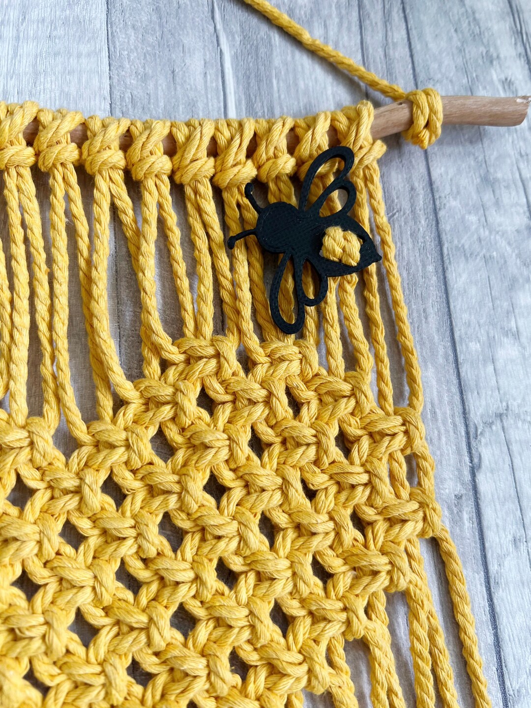 Macrame Bee Heart Wall Hanging, Bee Lovers Gift, Love the Bees, Bees ...