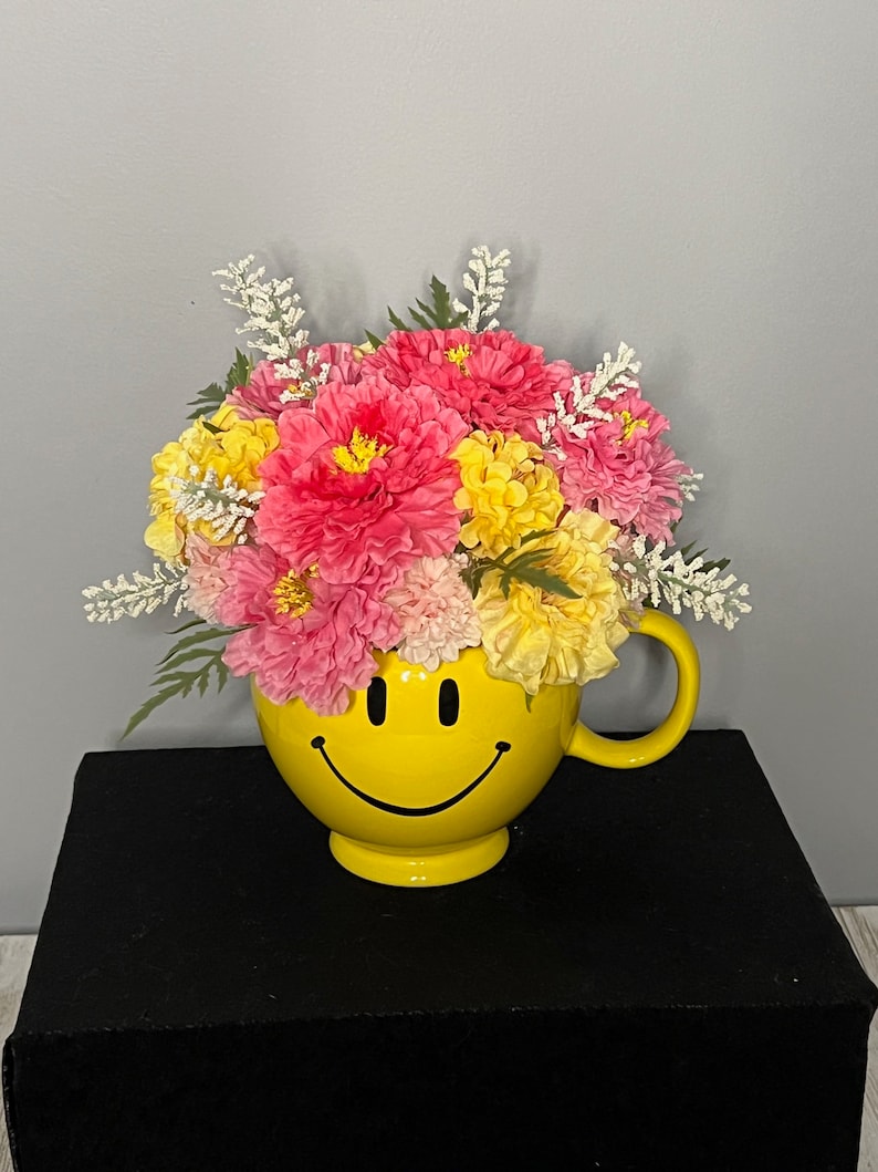 Happy Face Smiley Mug Bouquet Floral Arrangement, Get Well Floral Gift ...