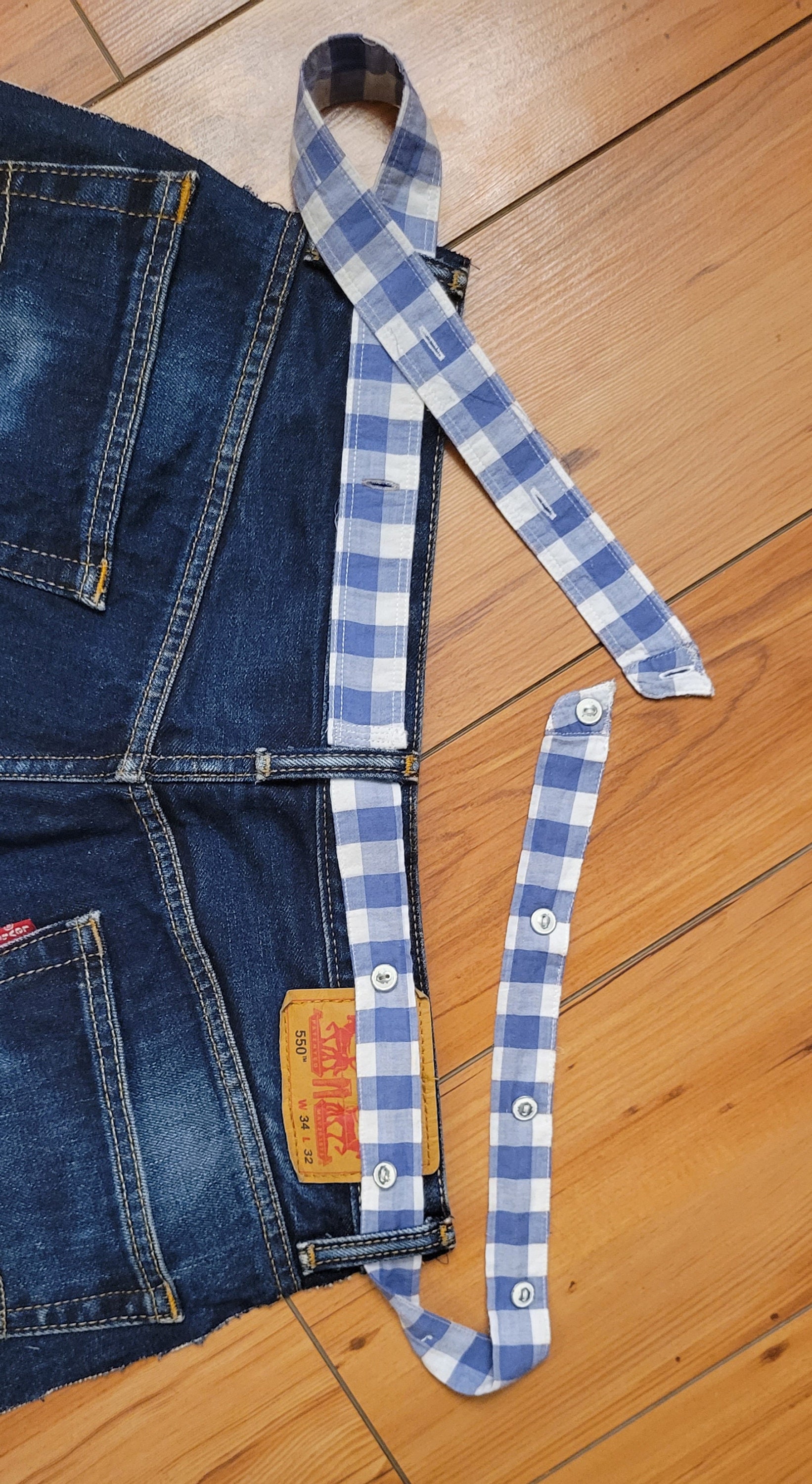 Pretty Distressed Levi Denim Apron Ruffled Farmhouse Apron Handmade ...