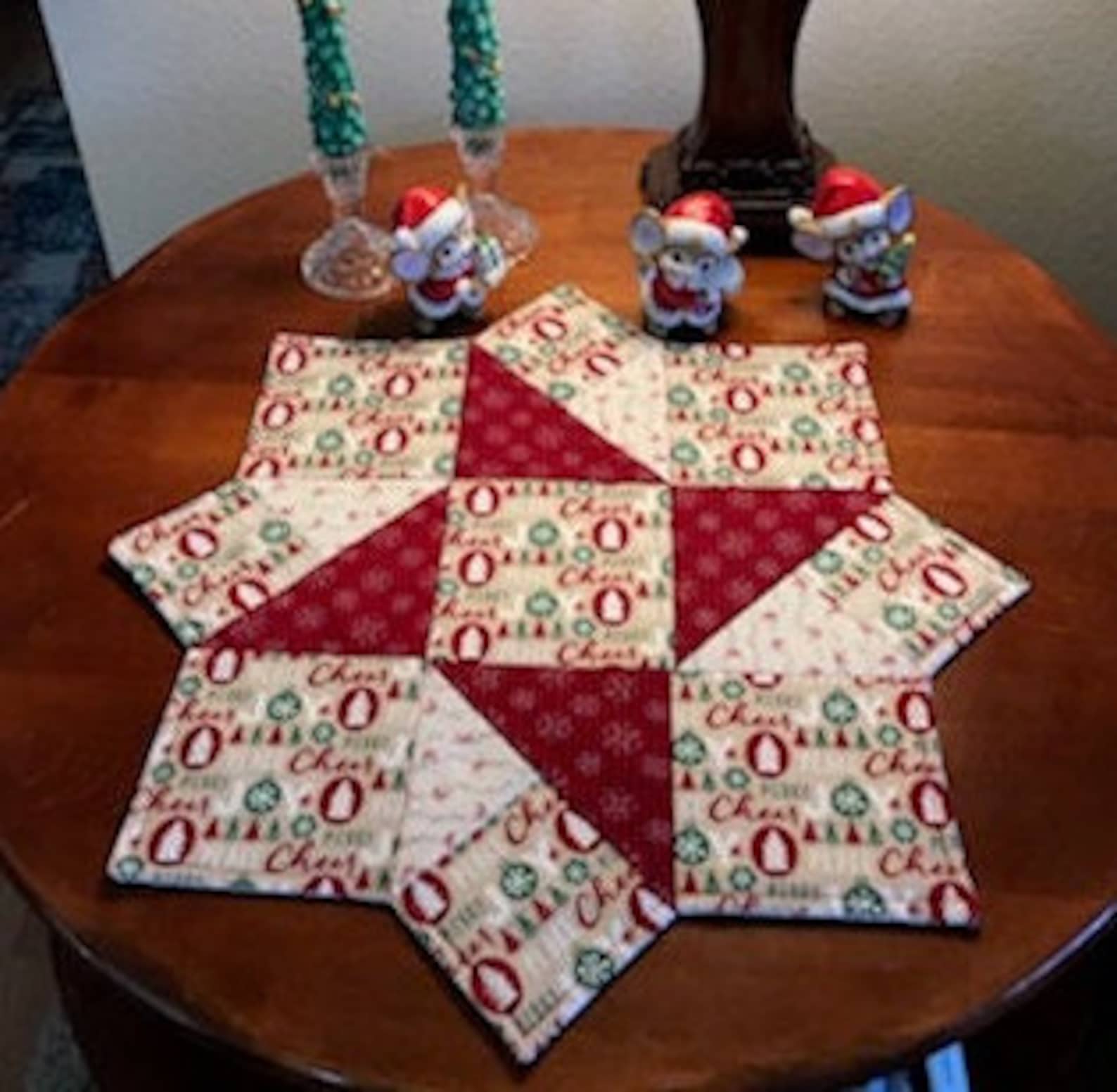 QUILTED CHRISTMAS STAR Table Runner Christmas Table Topper - Etsy