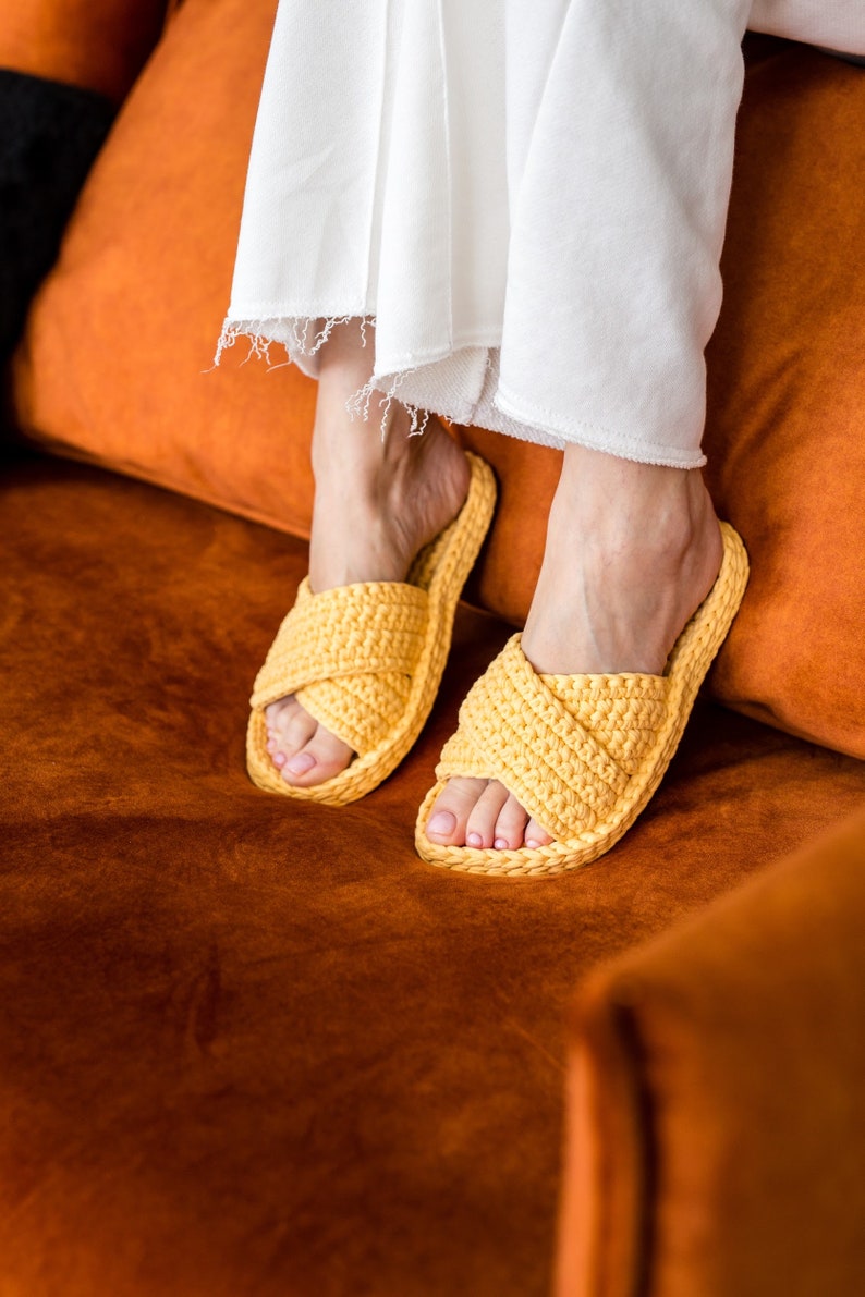 Criss Cross Slippers Crochet Tutorial, Step-by-step Video Masterclass ...