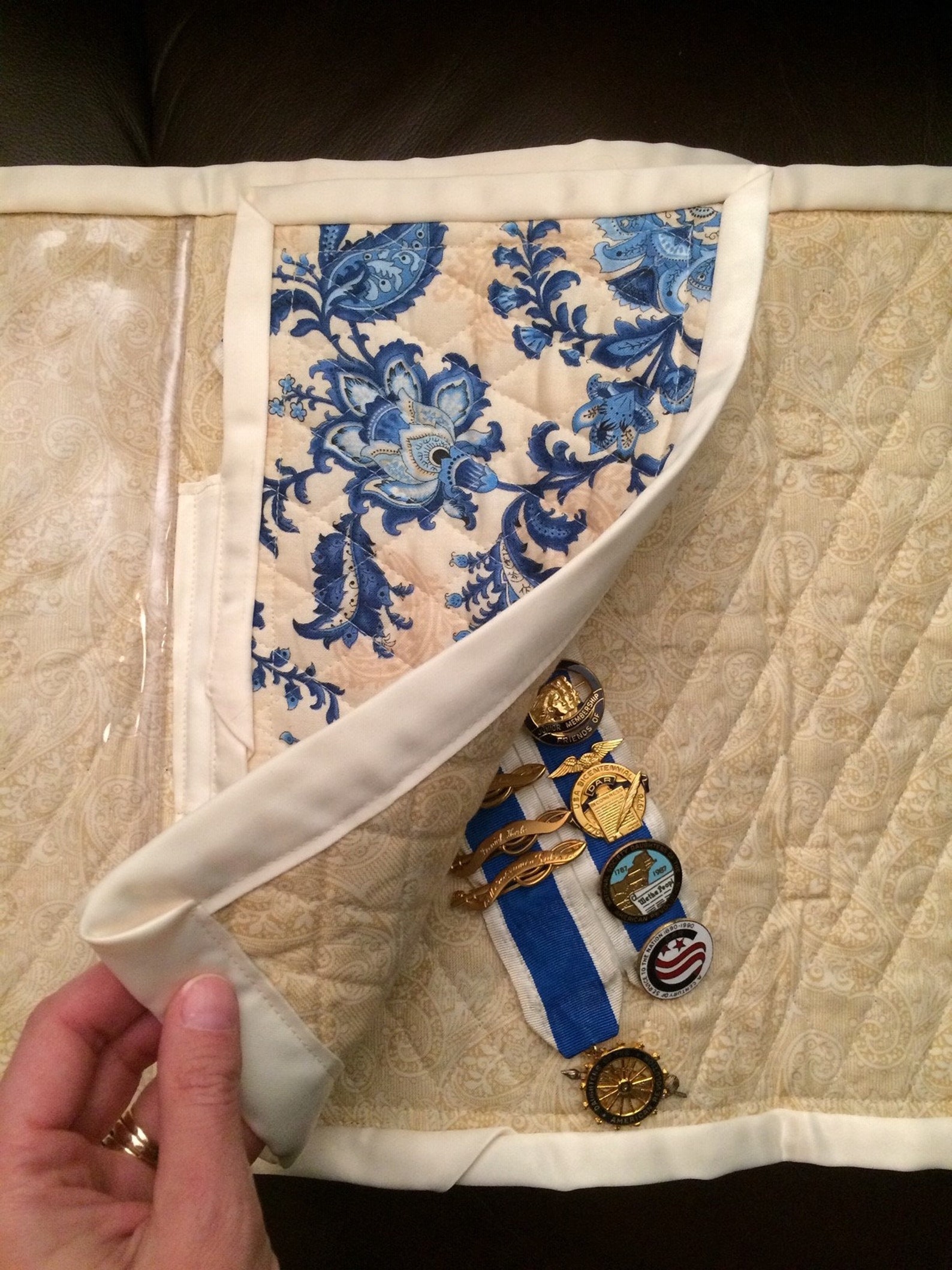 Handmade DAR Insignia Pin Case (custom/ Made to Order) - Etsy