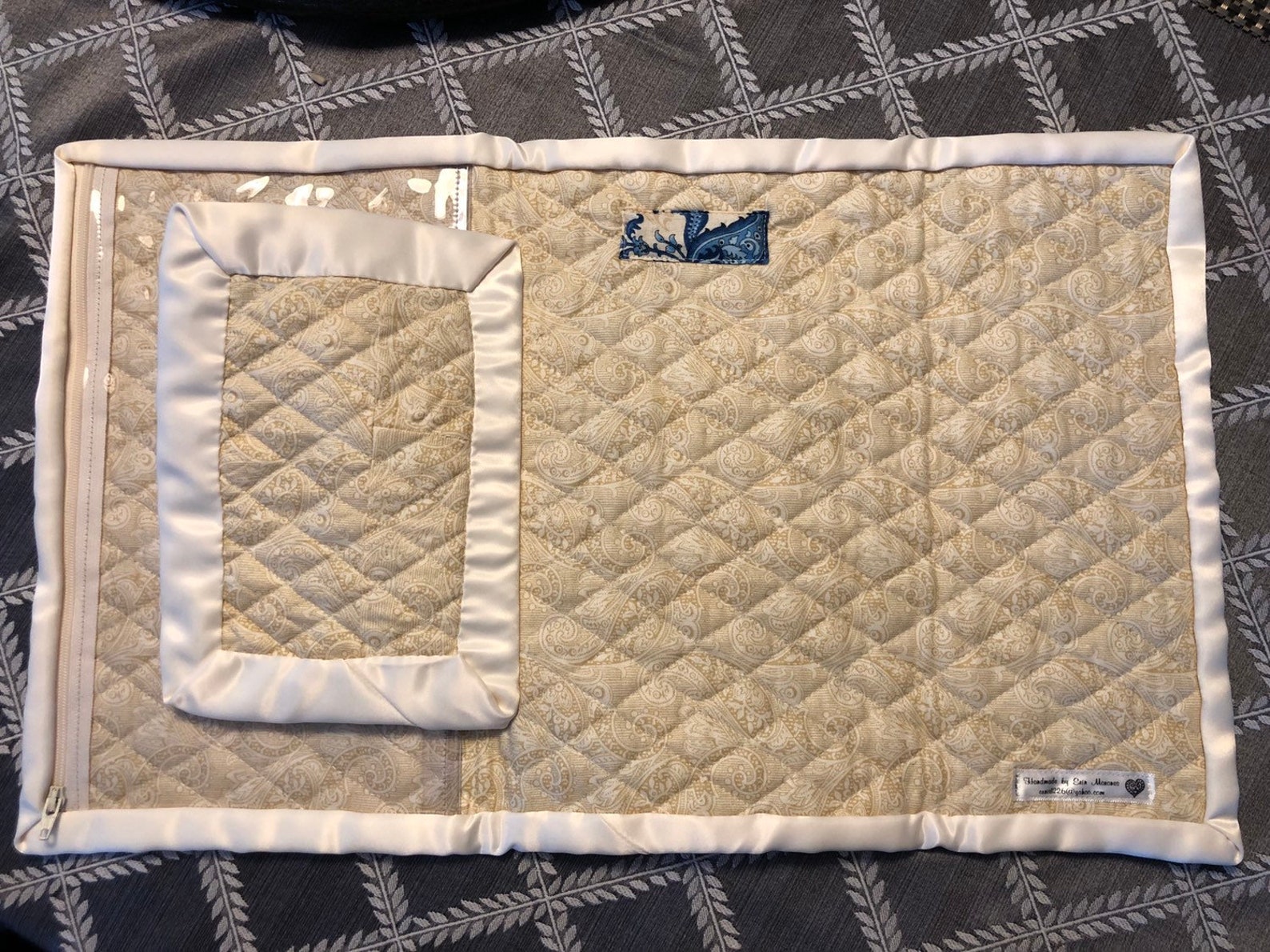 Handmade DAR Insignia Pin Case (custom/ Made to Order) - Etsy