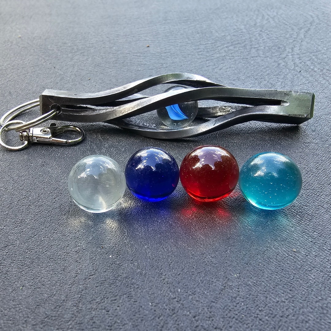 Key Ring With a Twist. Marble Inside Basket Twist. - Etsy