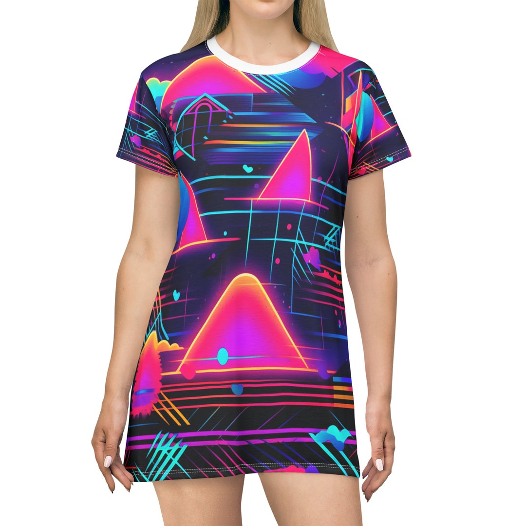 80s Synthwave Retro-futuristic Inspired Pattern Design T-shirt - Etsy