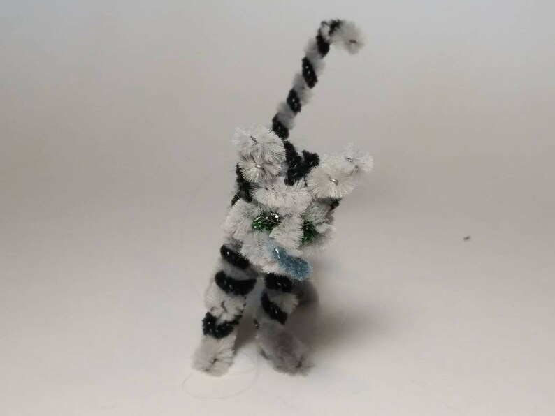 Pipe Cleaner Poseable Small Cat figure | Etsy