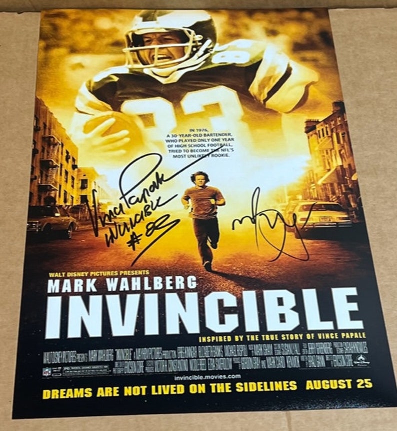 Mark Wahlberg & Vince Papale Dual Signed Autographed INVINCIBLE 11x17 ...