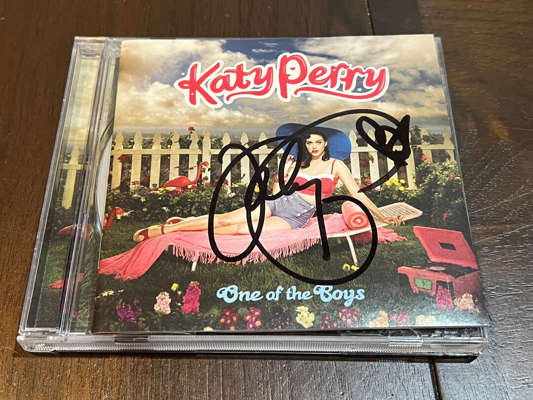 KATY PERRY Signed Autographed One of the Boys CD Booklet - Etsy