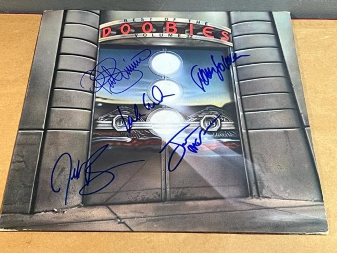 The Doobie Brothers BAND Signed Autographed Greatest Hits Record Album ...