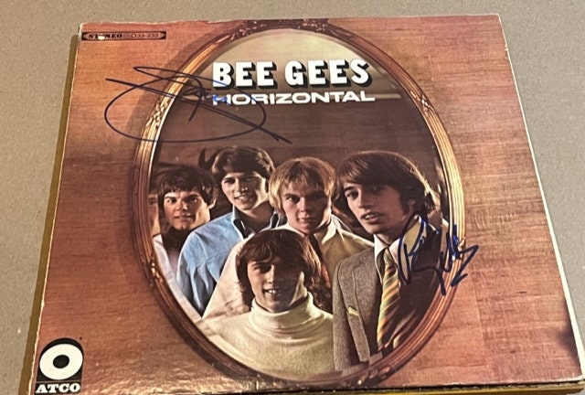 Barry & Robin Gibb Dual Signed Autographed BEE GEES Record - Etsy