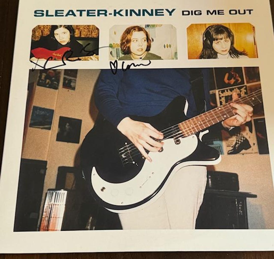 Corin Tucker & Carrie Brownstein Signed Autographed SLEATER KINNEY ...