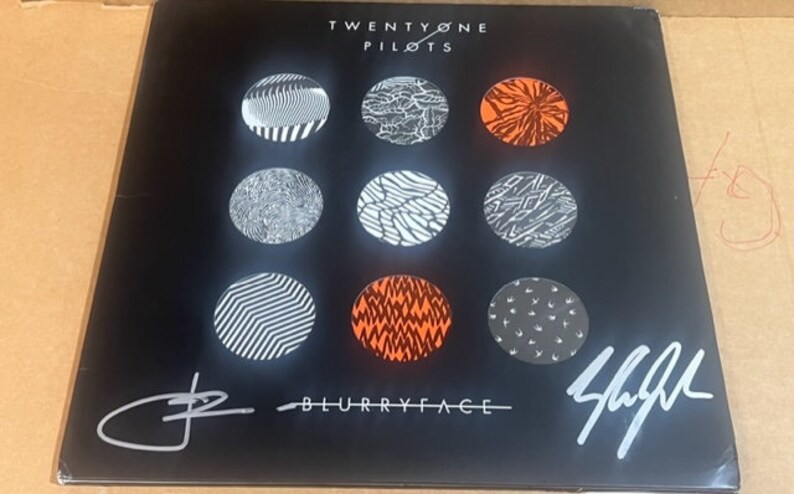 Tyler Joseph & Josh Dun Dual Signed Autographed 21 PILOTS Blurryface ...