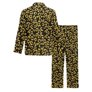 Buttoned Pajama Set for Men Snow Leopard Print, Long Sleeve Pajamas ...