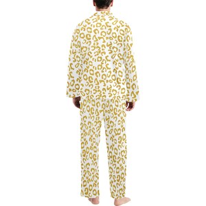 Buttoned Pajama Set for Men Snow Leopard Print, Long Sleeve Pajamas ...