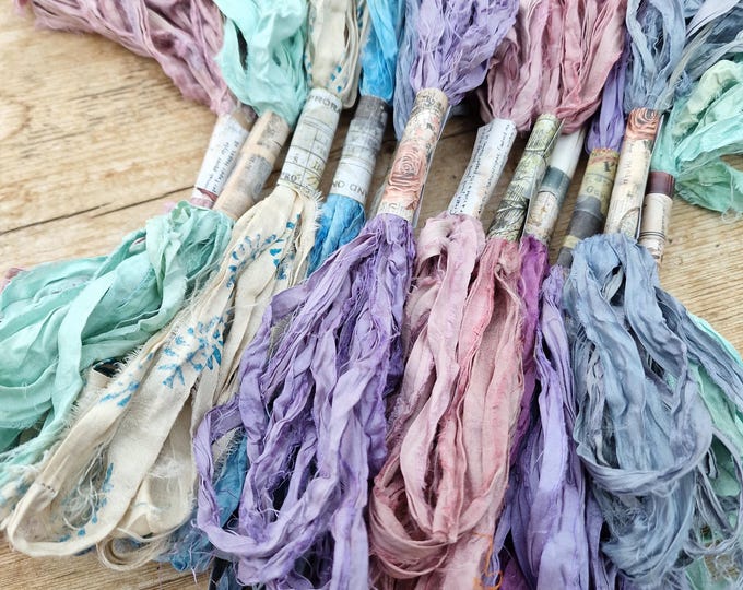 Beautiful Old French Fabrics and Background Piece 20"×20" Slow ...