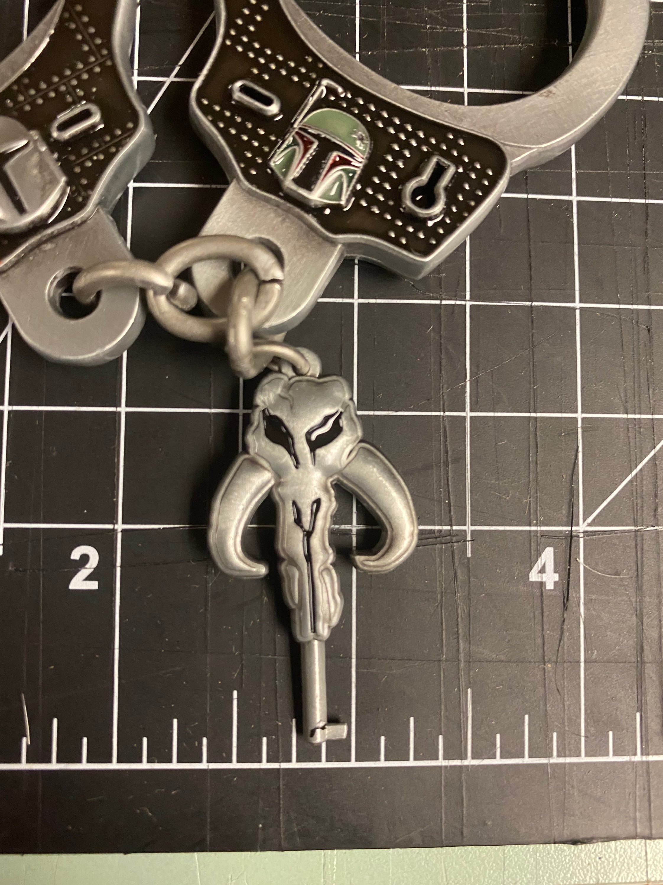 Mandolorian Handcuffs Challenge Coin - Etsy
