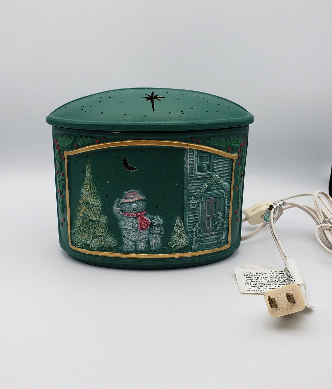 Lighted Christmas Scene Lamp / Night Light / Christmas Kitsch / Snowman ...