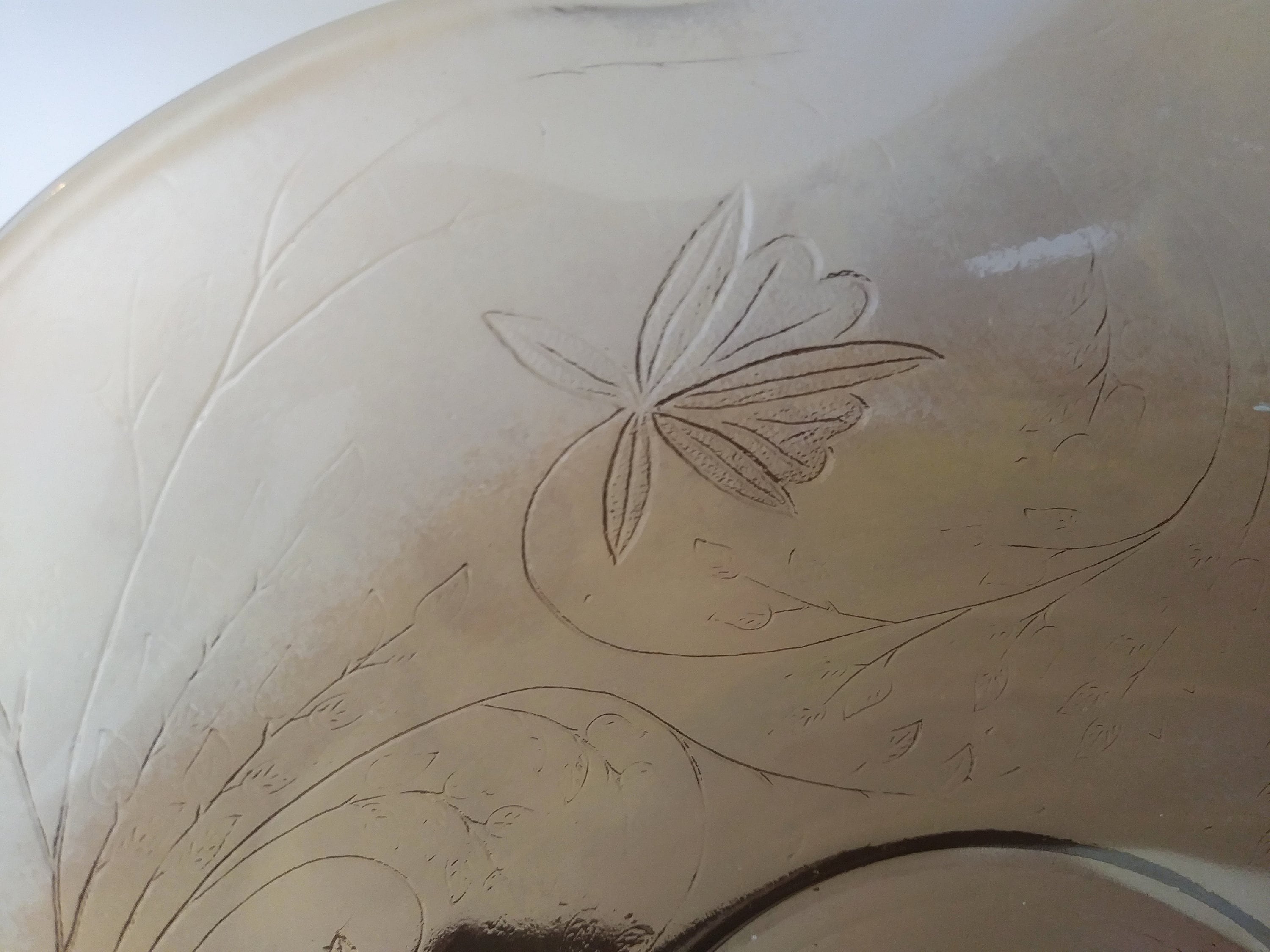 Jeannette Glass Co. Depression Glass Irridescent Ruffled Salad Bowl ...