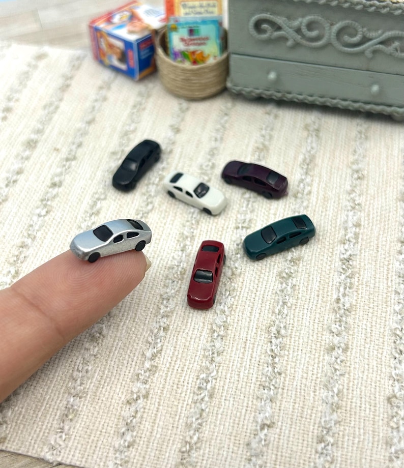 Miniature Toy Cars 1:12 Mini Dollhouse Racecar Toys Playroom Mini ...